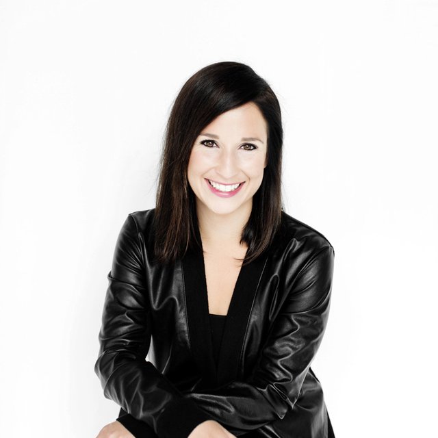 Kim Lear Speaker | Speaking Fee & Booking Info