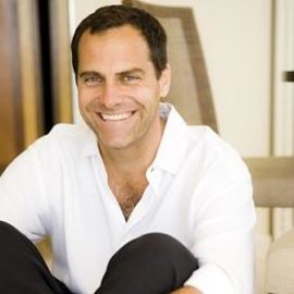 Andy Buckley’s Booking Agent and Speaking Fee - Speaker Booking Agency