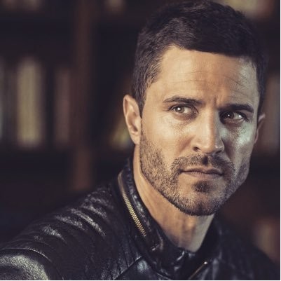 Anderson Davis’s Booking Agent and Speaking Fee - Speaker Booking Agency