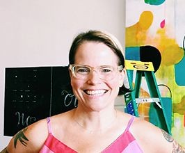 Lisa Congdon’s Booking Agent and Speaking Fee - Speaker Booking Agency