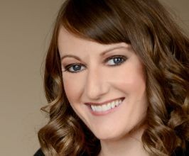 Helen M. Farrell’s Booking Agent and Speaking Fee - Speaker Booking Agency