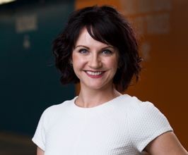 Jennifer Tucker’s Booking Agent and Speaking Fee - Speaker Booking Agency