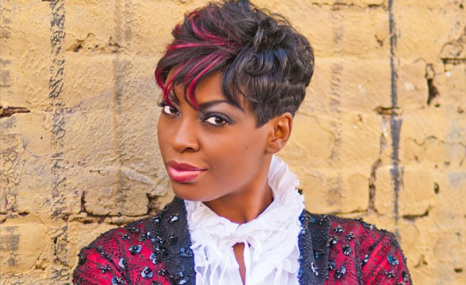 Jade Simmons’s Booking Agent and Speaking Fee - Speaker Booking Agency