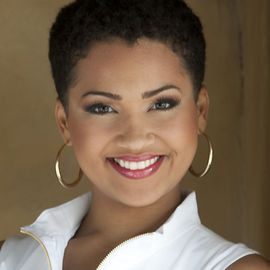 Clark Janell Davis’s Booking Agent and Speaking Fee - Speaker Booking ...