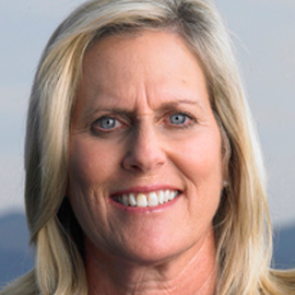 Betsy King’s Booking Agent and Speaking Fee - Speaker Booking Agency