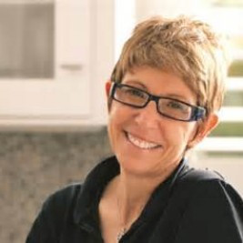 Hedy Goldsmith’s Booking Agent and Speaking Fee - Speaker Booking Agency