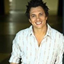 Lee Snijders’s Booking Agent and Speaking Fee - Speaker Booking Agency