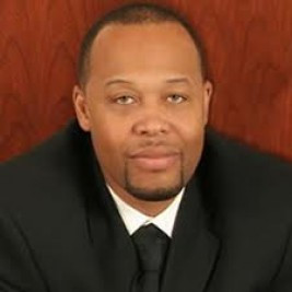 Lester Barrie’s Booking Agent and Speaking Fee - Speaker Booking Agency