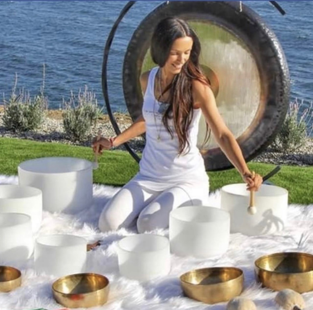 Ana Netanel’s Booking Agent and Speaking Fee - Speaker Booking Agency