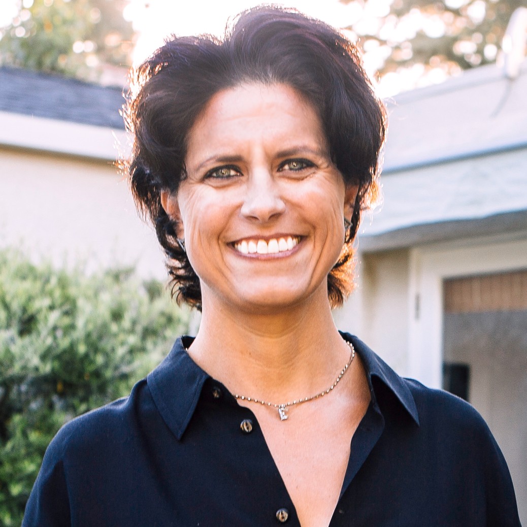 Julie Uhrman’s Booking Agent and Speaking Fee - Speaker Booking Agency